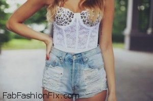 Style Guide: How to wear the bustier top this summer? | Fab Fashion Fix